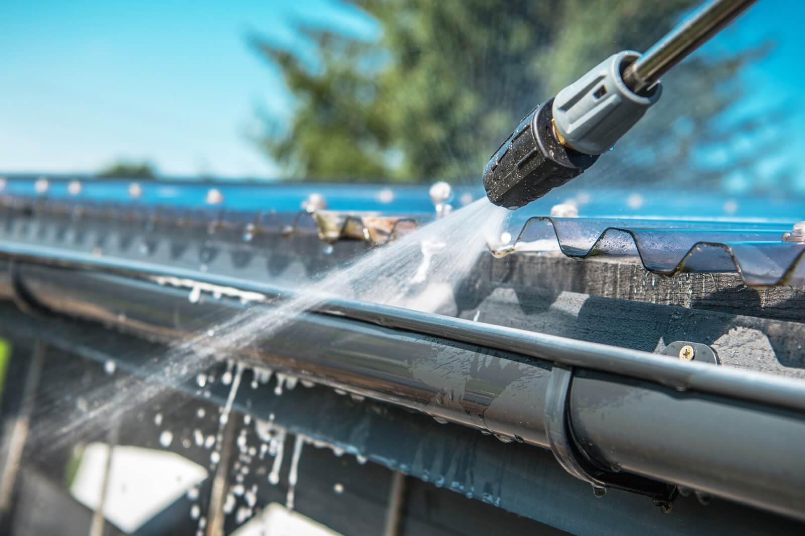 High-Pressure Gutter Cleaners for Your Company | All Lawns